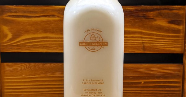 Milk - Eby Manor - Golden Guernsey - 4.8% Non-Homogenized - 1 L